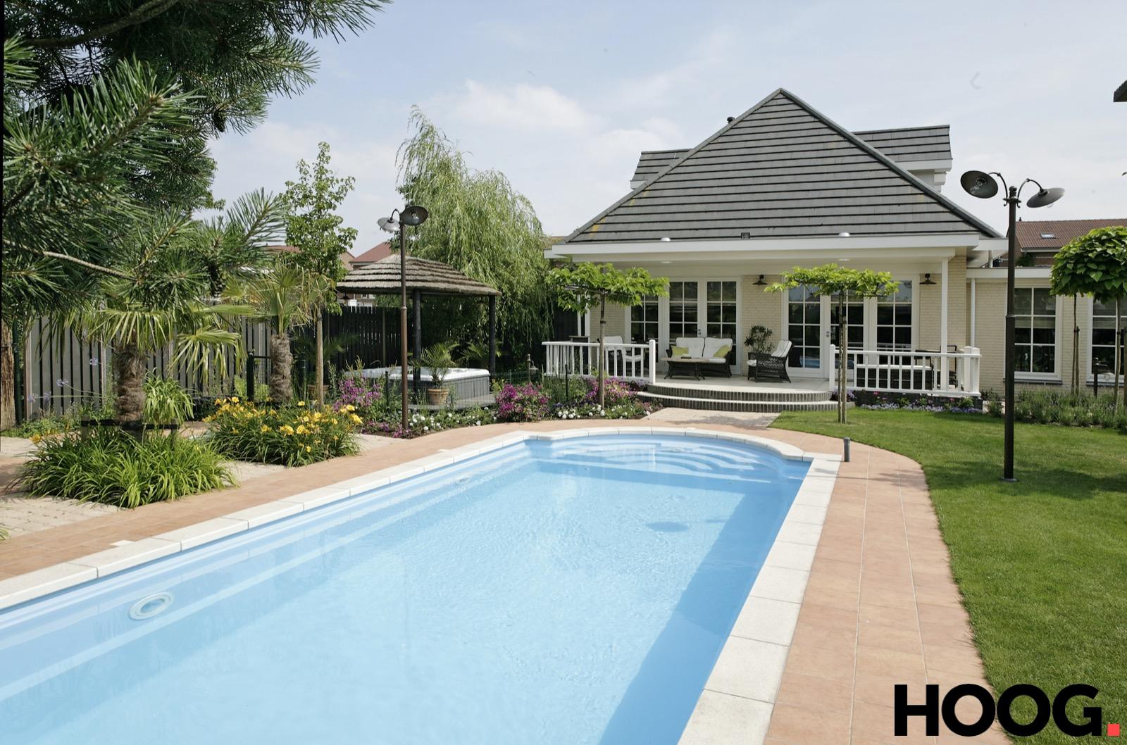 Nice Classic swimming pool