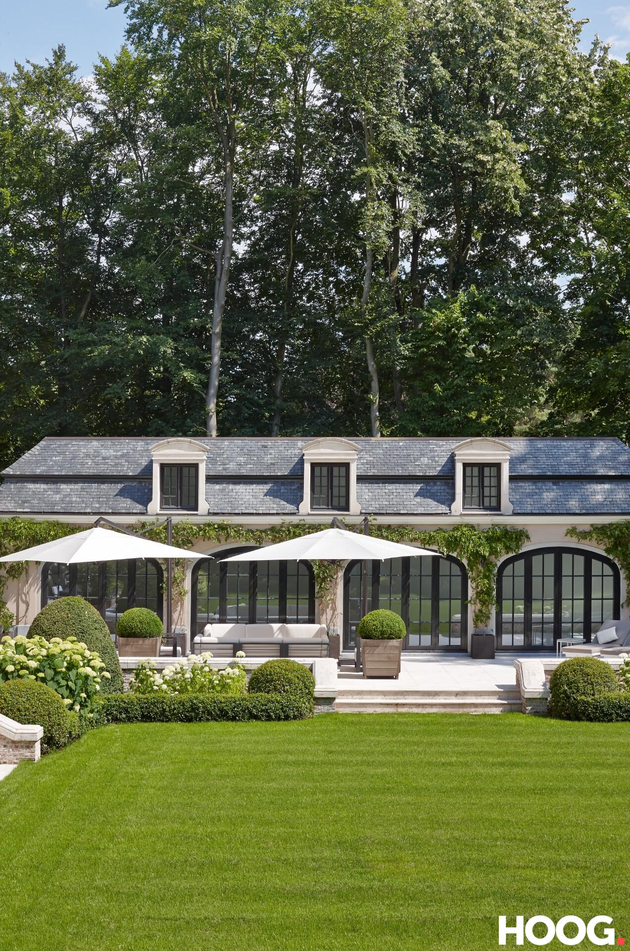Newbuild Mansion with Versailles Elegance